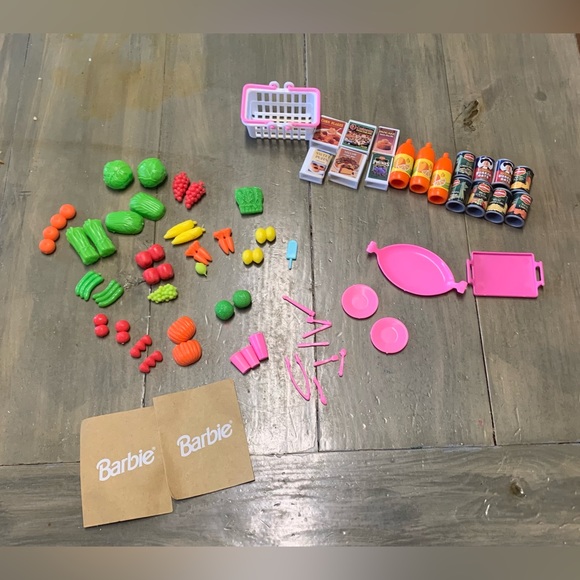 Barbie | Other | Large Collection Of Vintage 99 Barbie And Friends Food ...